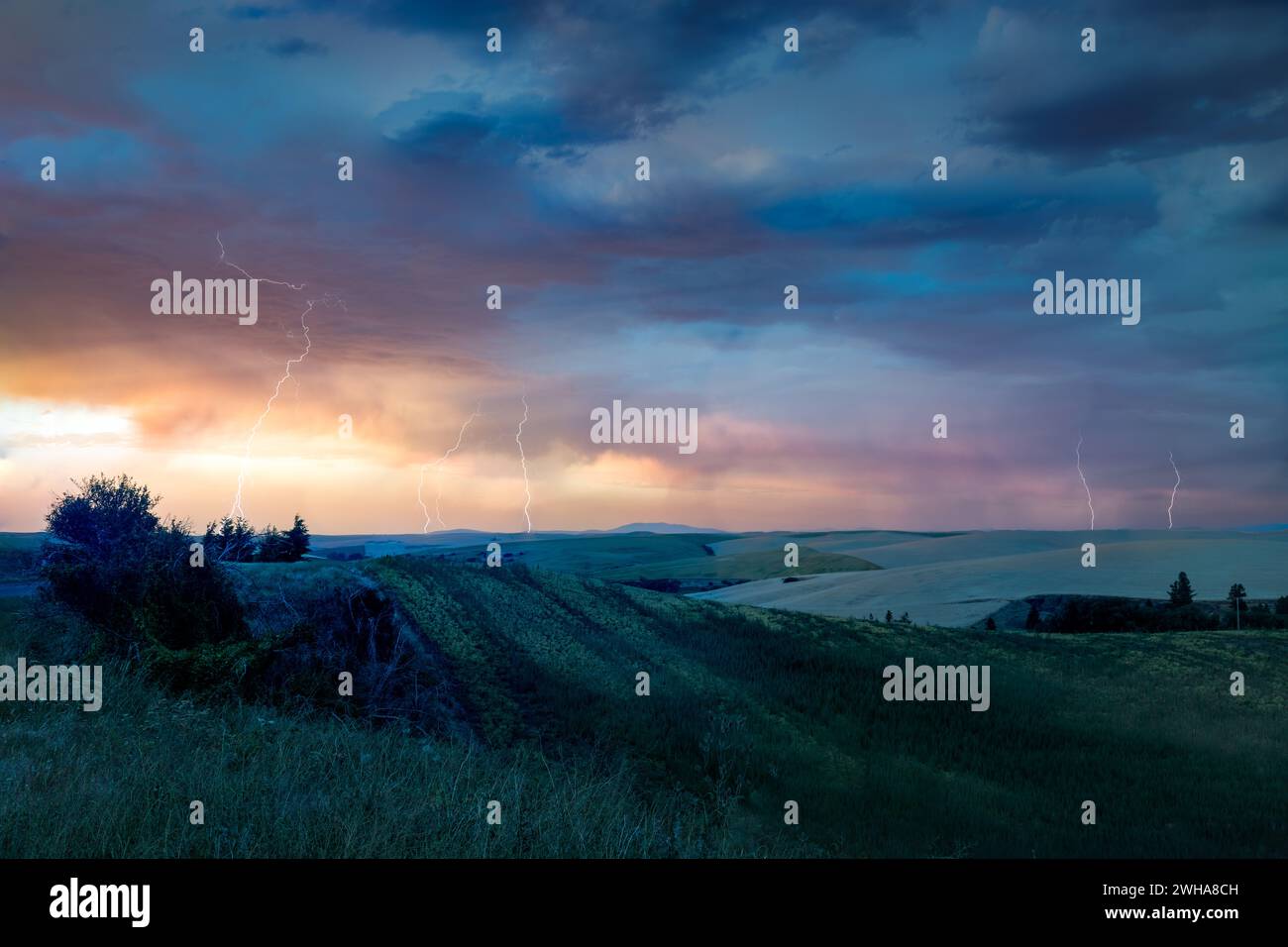 A late fall storm raging across the Palouse Stock Photo - Alamy