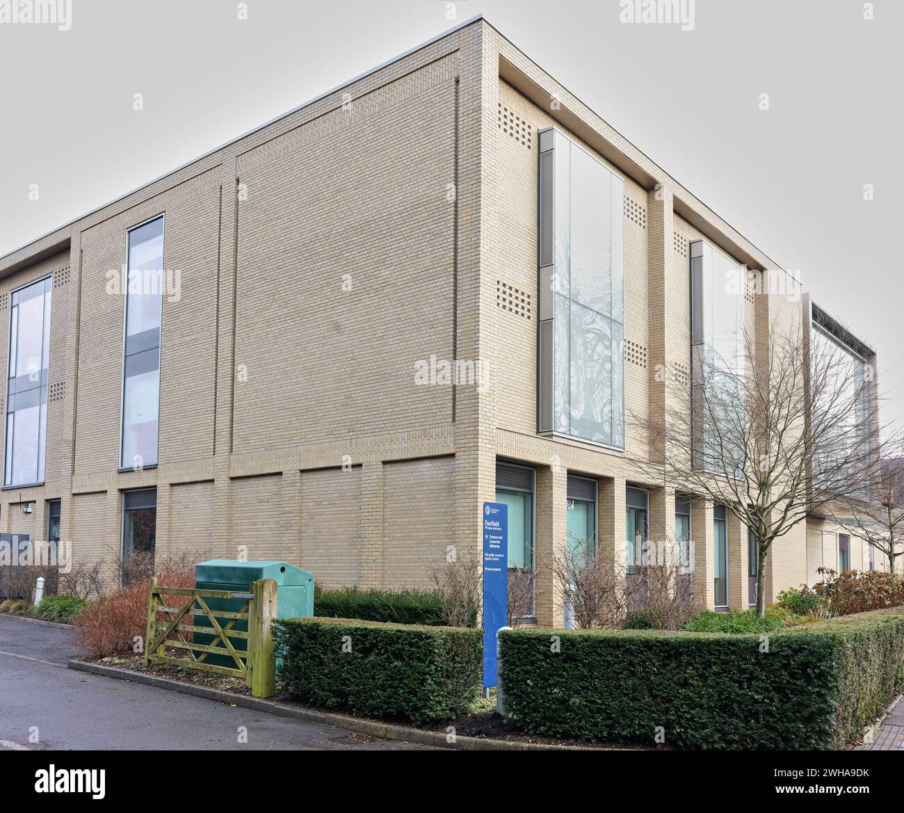 Public and private laboratories hi-res stock photography and images - Alamy