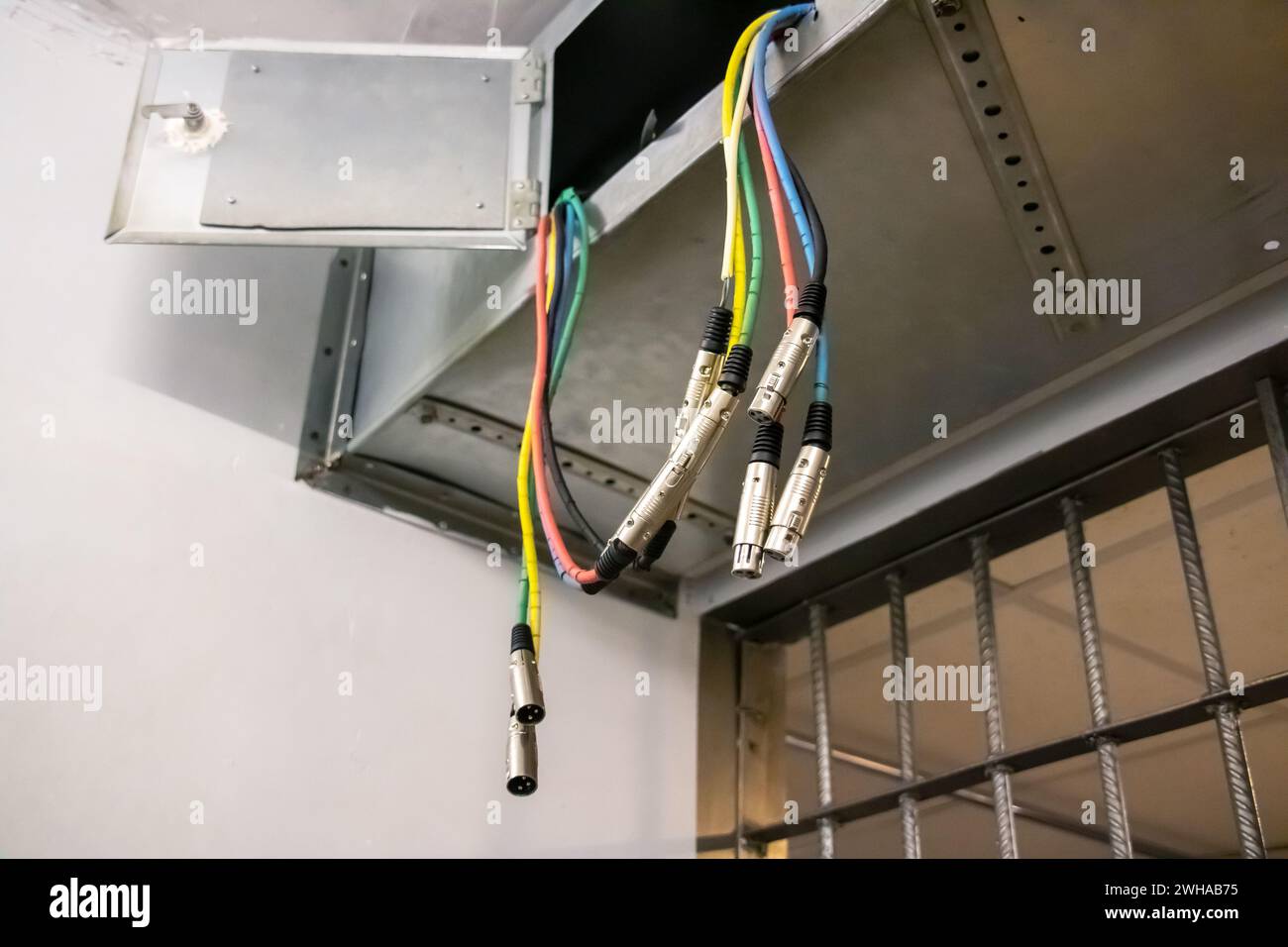 Hospital wiring hi-res stock photography and images - Alamy