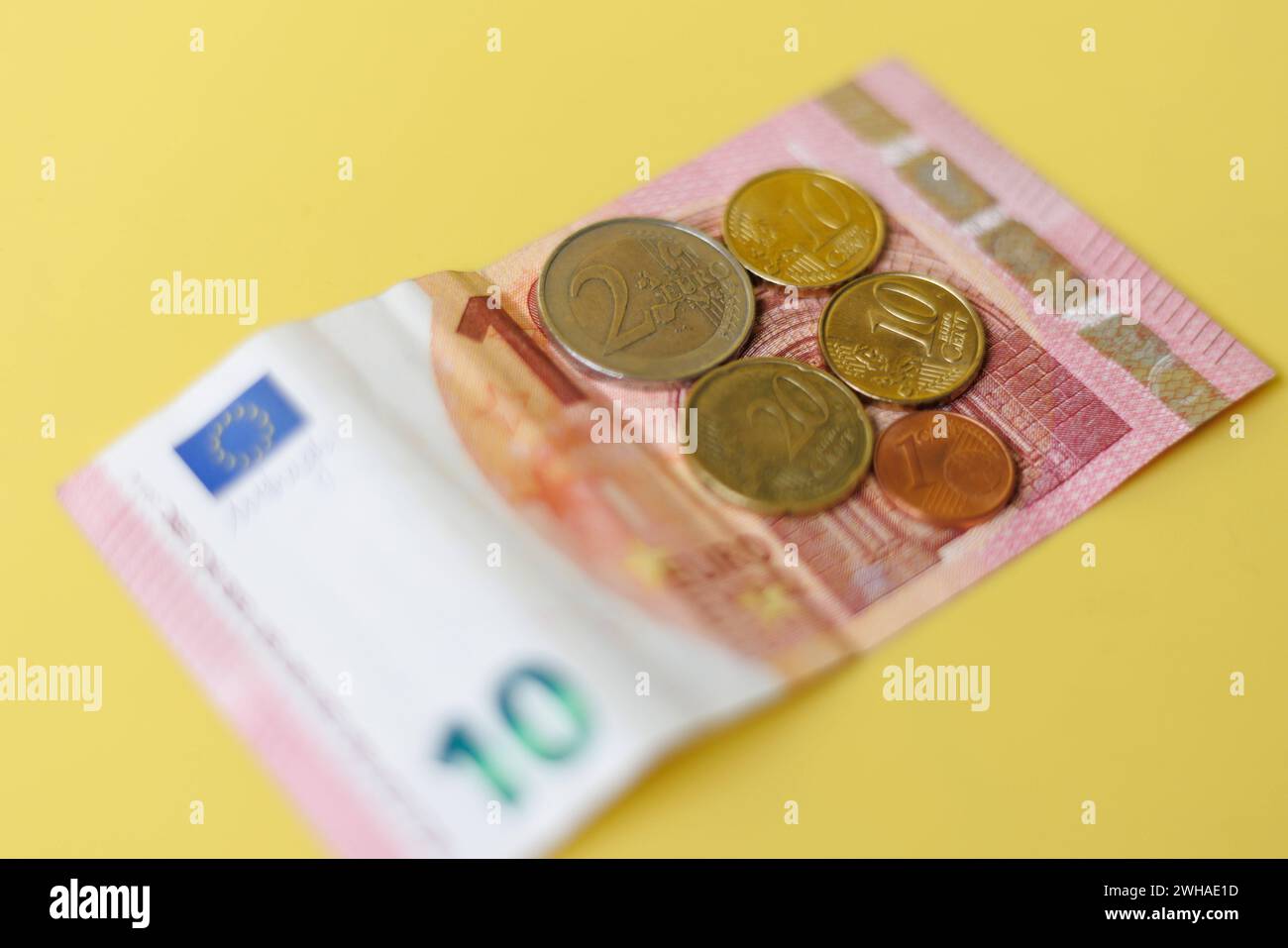 Einkommenssteigerung hi-res stock photography and images - Alamy