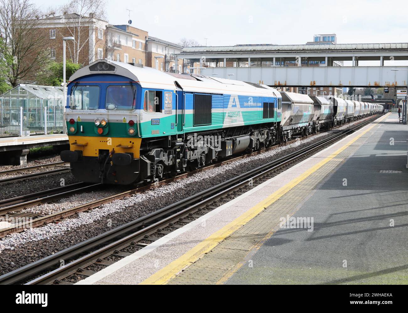 Aggregates train hi-res stock photography and images - Alamy