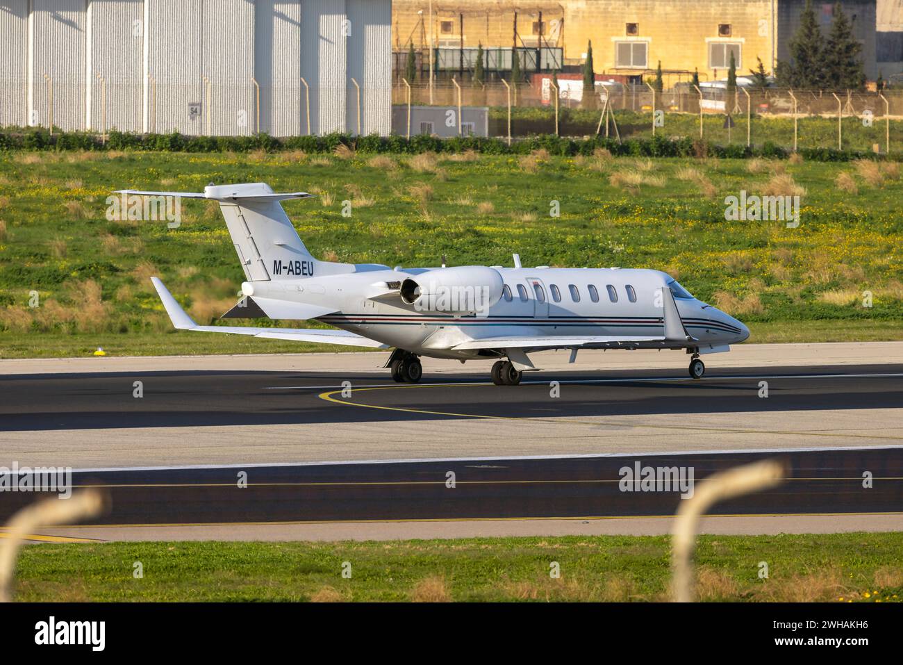 Learjet luxury hi-res stock photography and images - Alamy