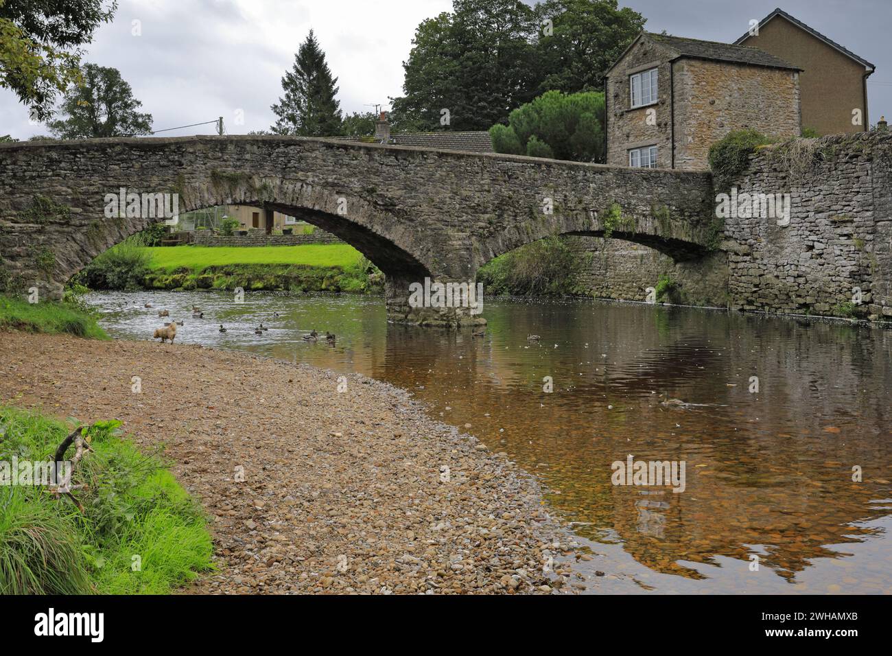 The 17th century Frank's Bridge over the River Eden, Kirkby Stephen ...