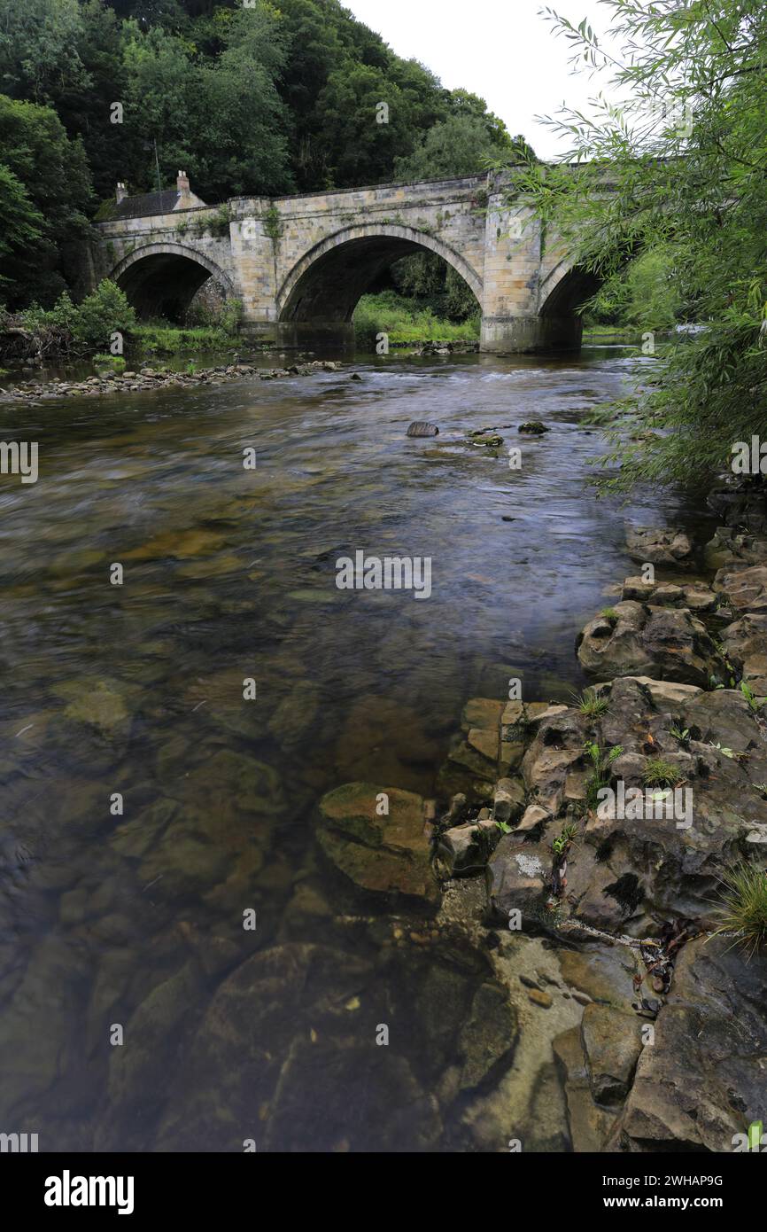 Bridge over the river Swale; Richmond town; North Yorkshire, England ...