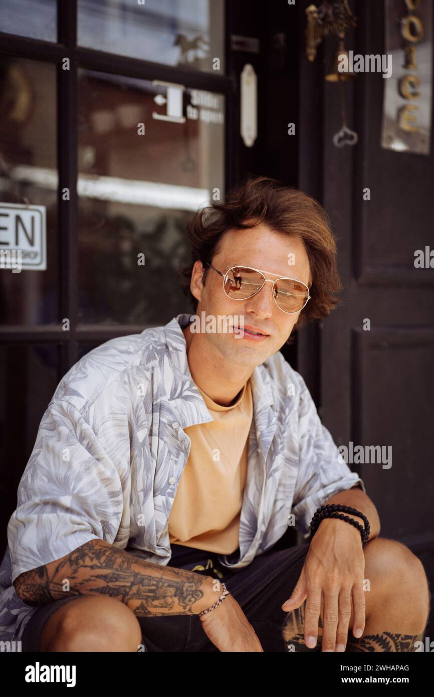 Clean shaven young man hi-res stock photography and images - Alamy