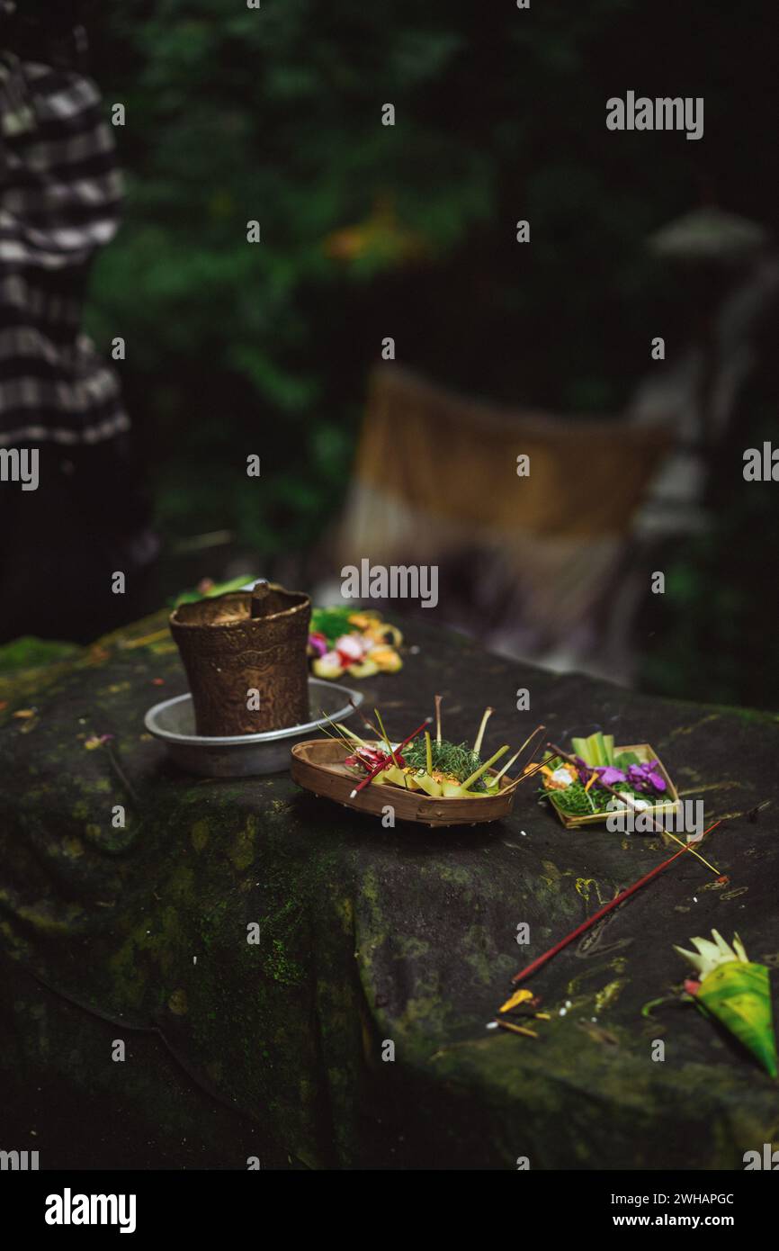 Balinese temple sebatu holy water spring Stock Photo - Alamy