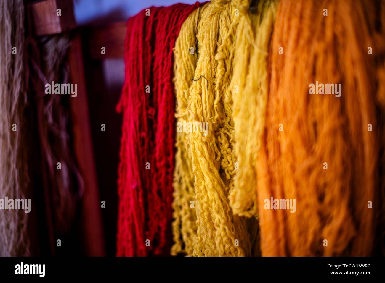 Thread art hi-res stock photography and images - Alamy