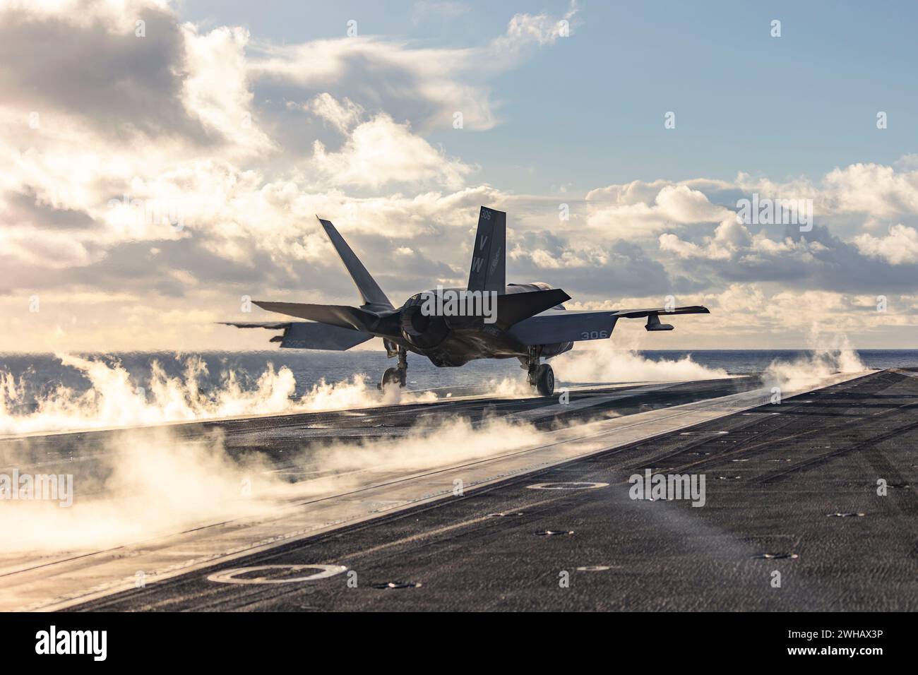 Abraham Lincoln conducts flight operations in the Pacific Ocean on Feb ...