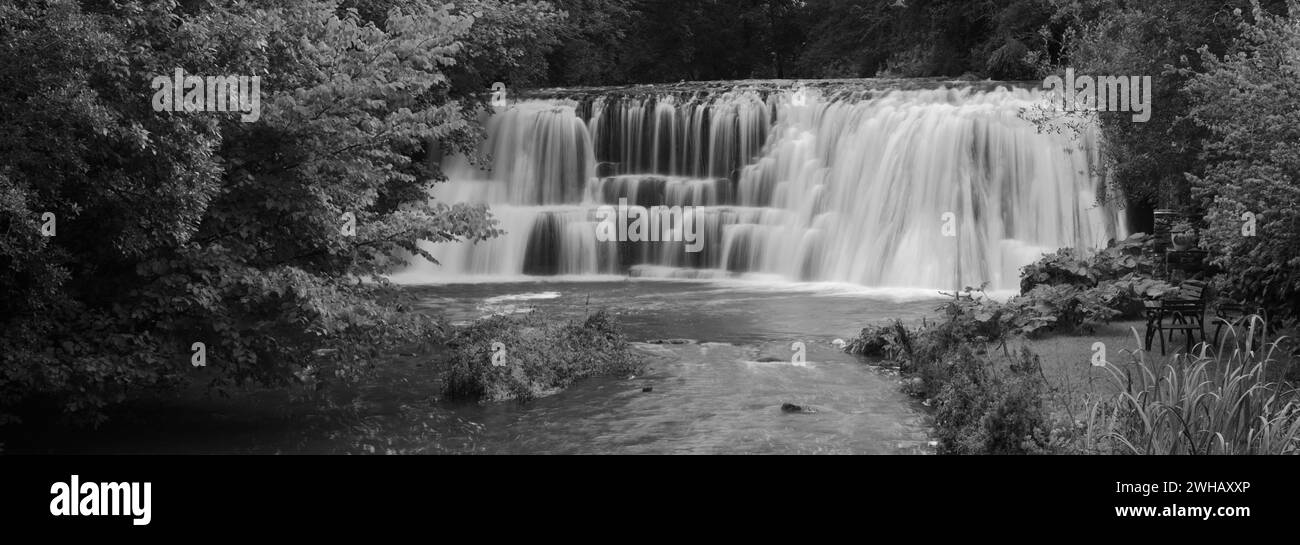 Autumn at Rutter Force waterfall, Hoff Beck near Appleby in Westmorland ...