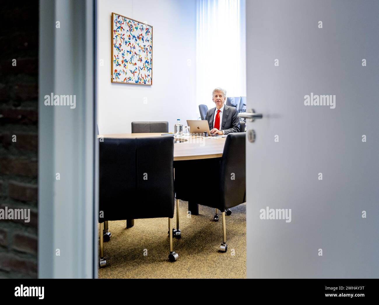THE HAGUE - Informant Ronald Plasterk is working on the final report in ...