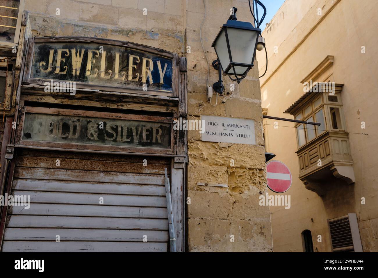 Merchants' street valletta malta hi-res stock photography and images ...