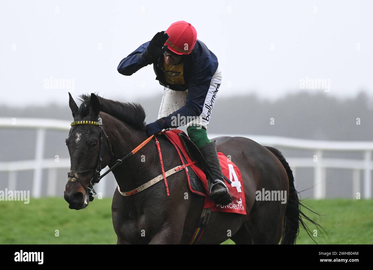 Fastorslow racing hi-res stock photography and images - Alamy