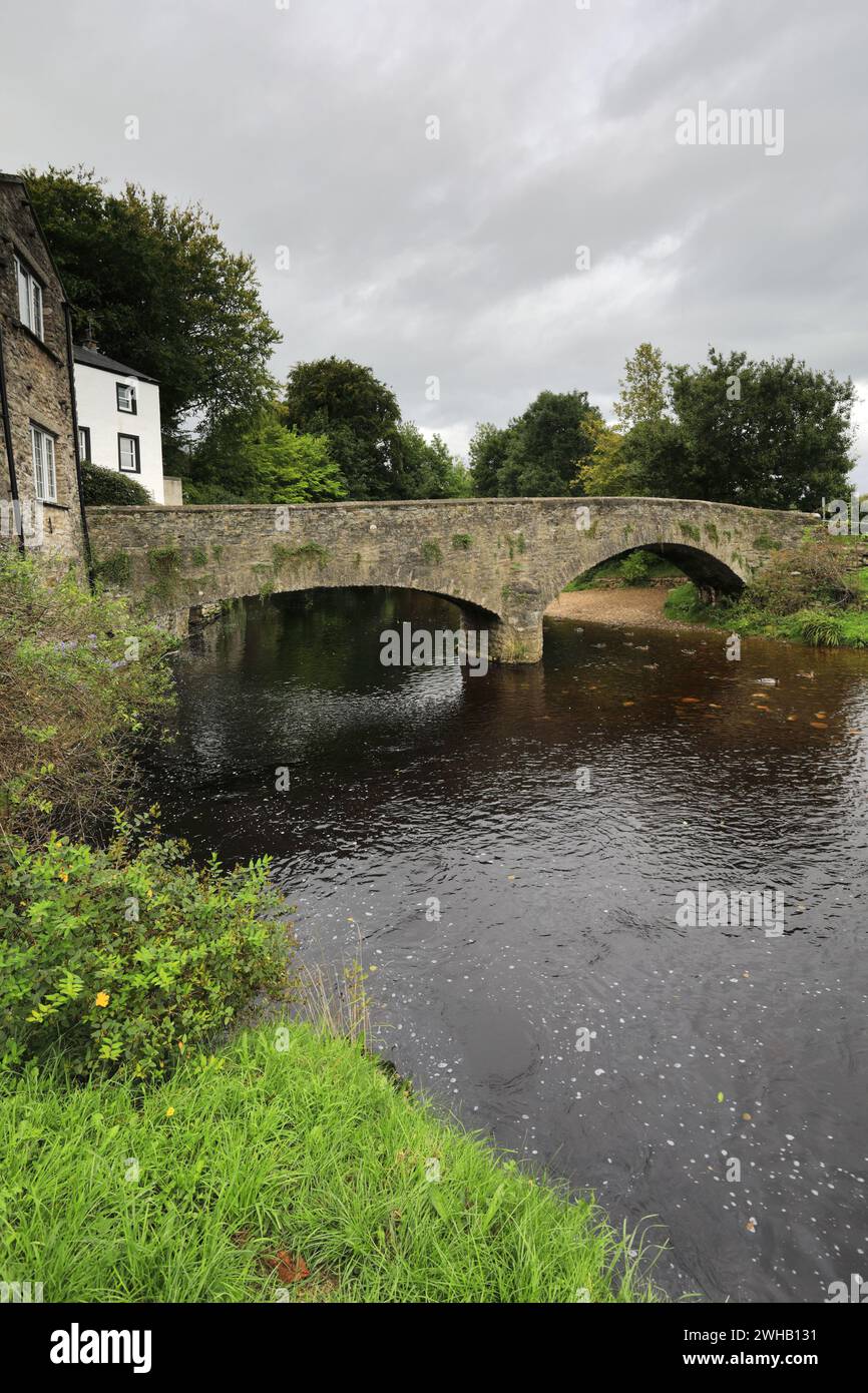 The 17th century Frank's Bridge over the River Eden, Kirkby Stephen ...