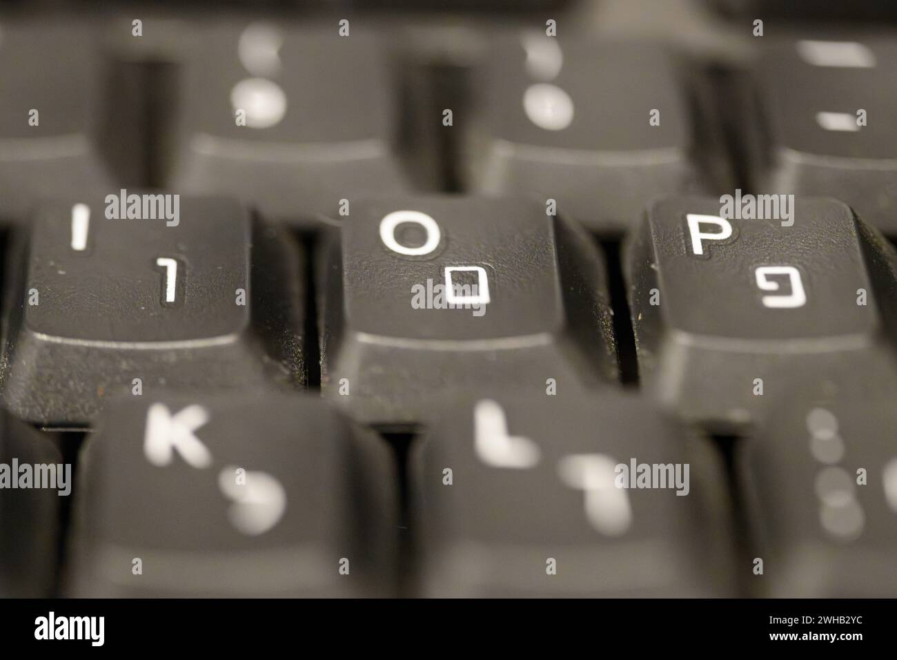 selective focus close up of a Bilingual (English and Hebrew) computer ...