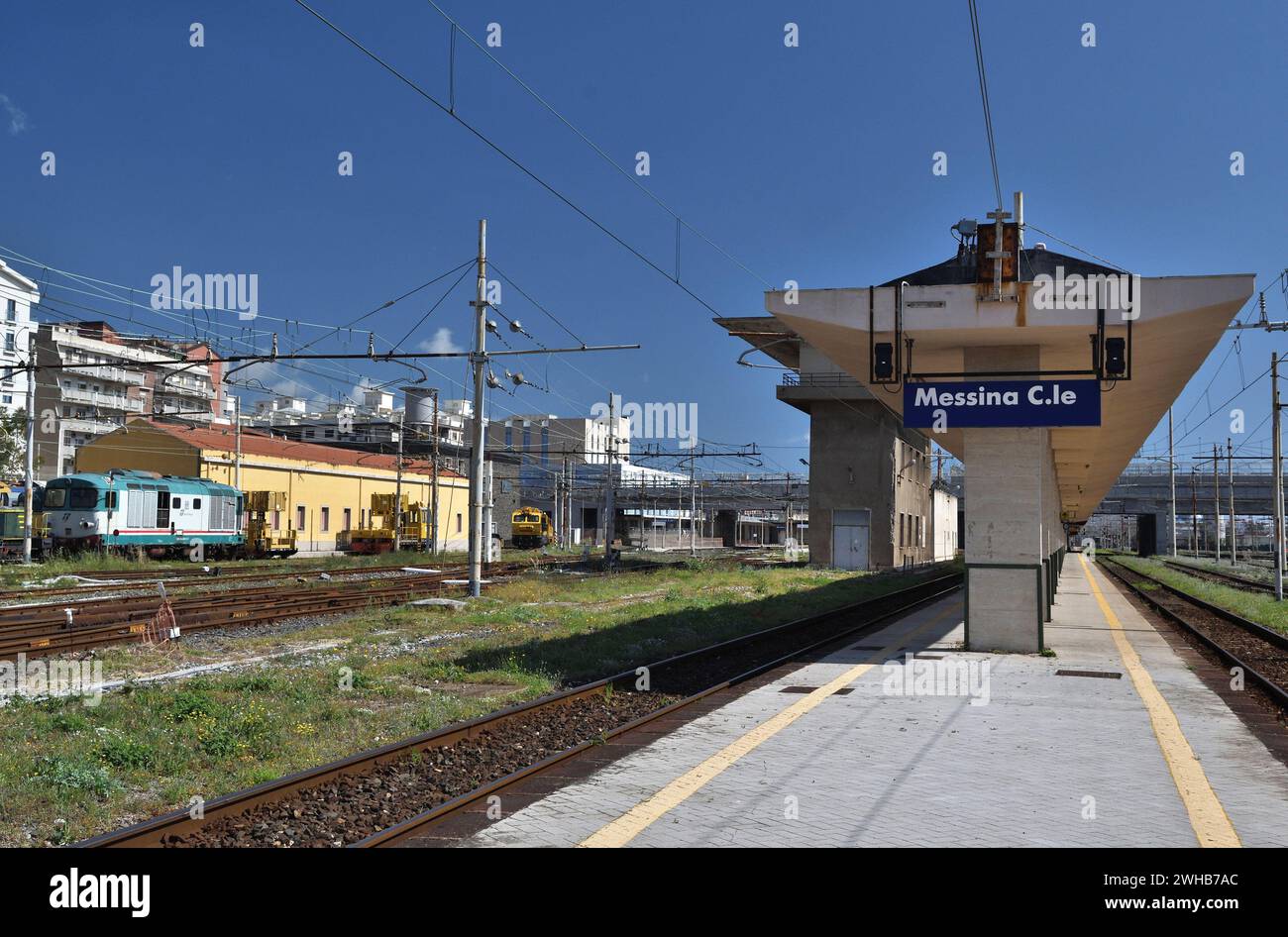 Class 445 hi-res stock photography and images - Alamy