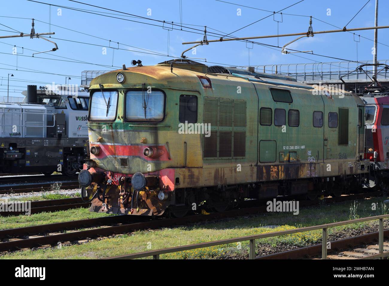 trenitalia;class D.345;diesel;locomotive;messina;sicily;italy;1050hp;64 ...