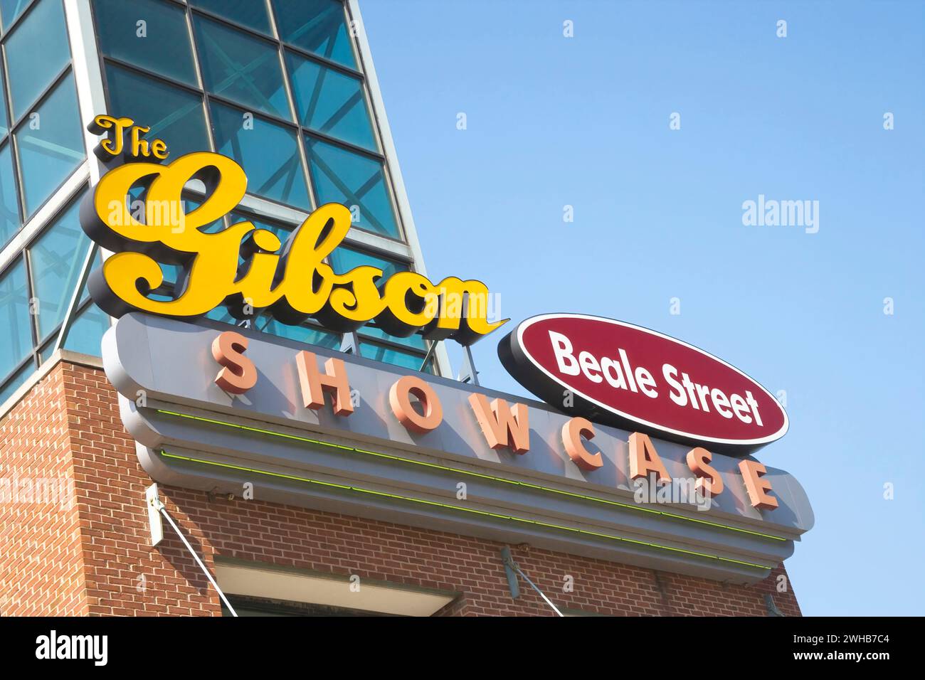 gibson guitar factory sign memphis tennessee Stock Photo - Alamy