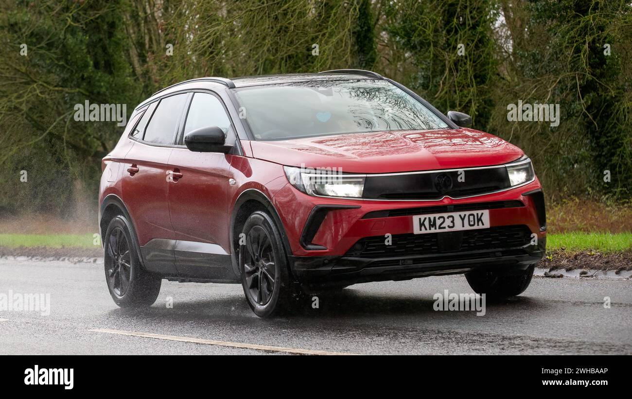 Vauxhall grandland electric hi-res stock photography and images - Alamy