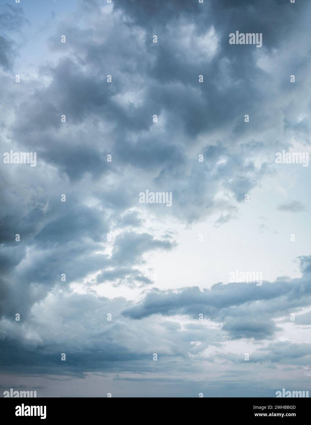 Sky before rain hi-res stock photography and images - Alamy