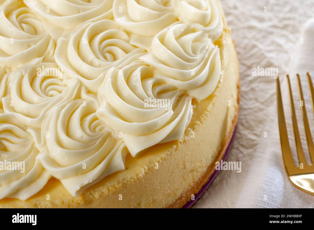 Cheesecake whole hi-res stock photography and images - Alamy