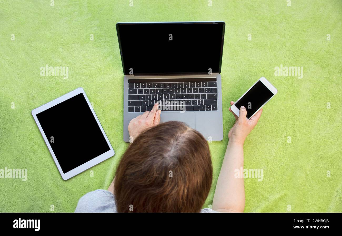 Multi screens hi-res stock photography and images - Alamy