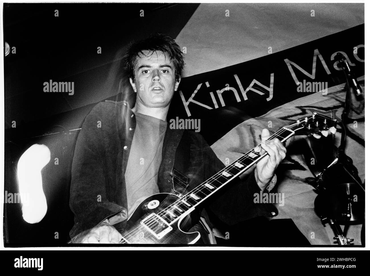 KINKY MACHINE, CONCERT, 1993: Johnny Bull guitarist of rock band Kinky ...