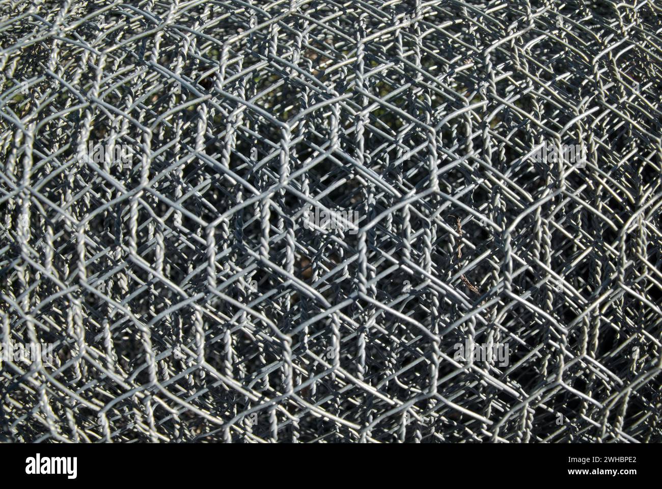 Roll wire mesh fence hi-res stock photography and images - Alamy