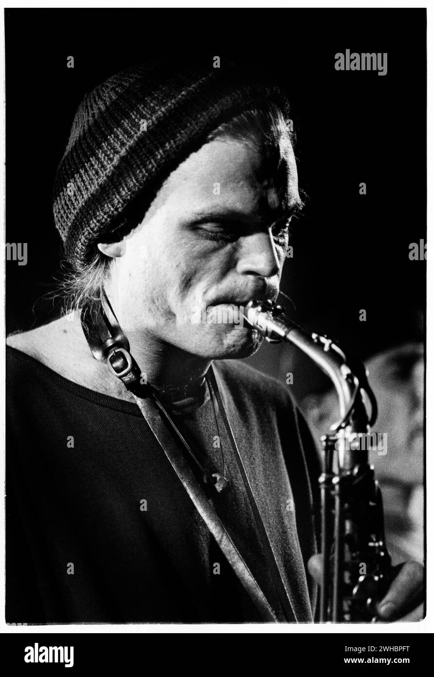 EMPEROR'S NEW CLOTHES, CONCERT, 1994: British band Emperor's New ...