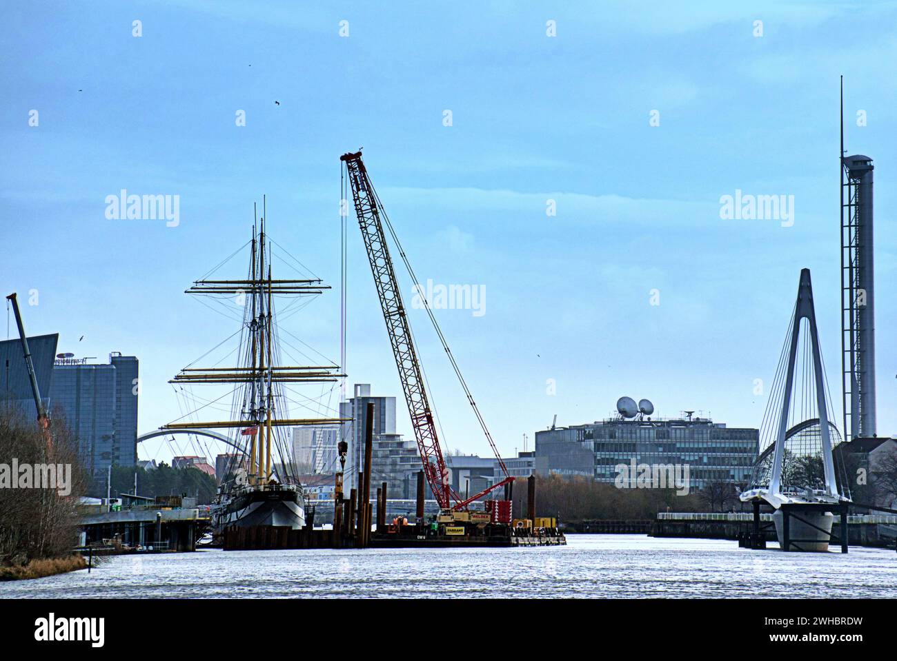 Glasgow, Scotland, UK. 9tht February, 2024. he Govan-Partick Bridge ...