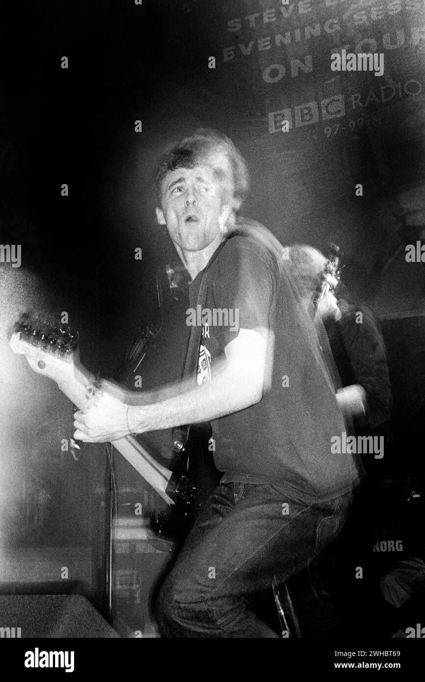 Travis band 1998 hi-res stock photography and images - Alamy