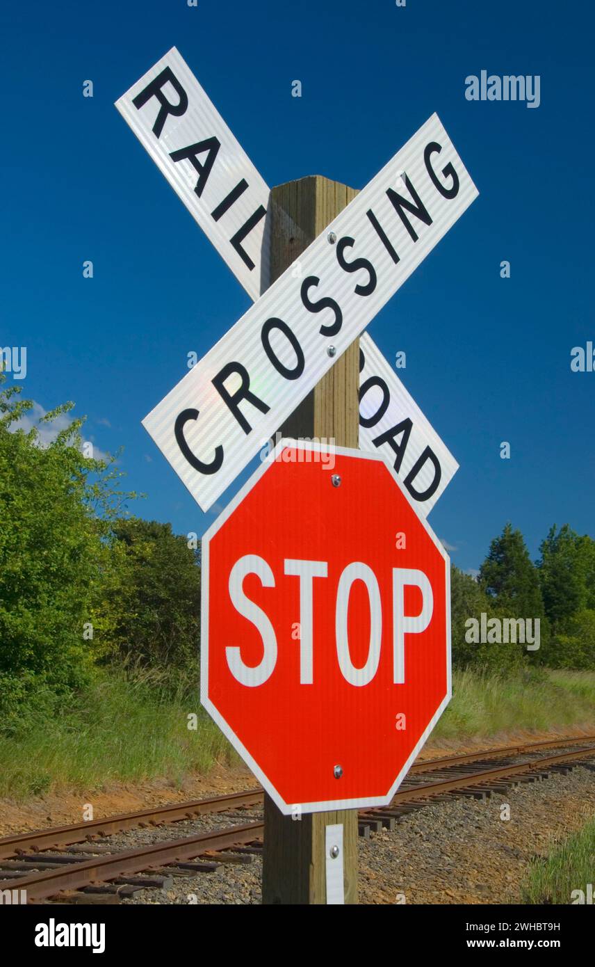 Railroad crossing and stop sign, Marion County, Oregon Stock Photo - Alamy