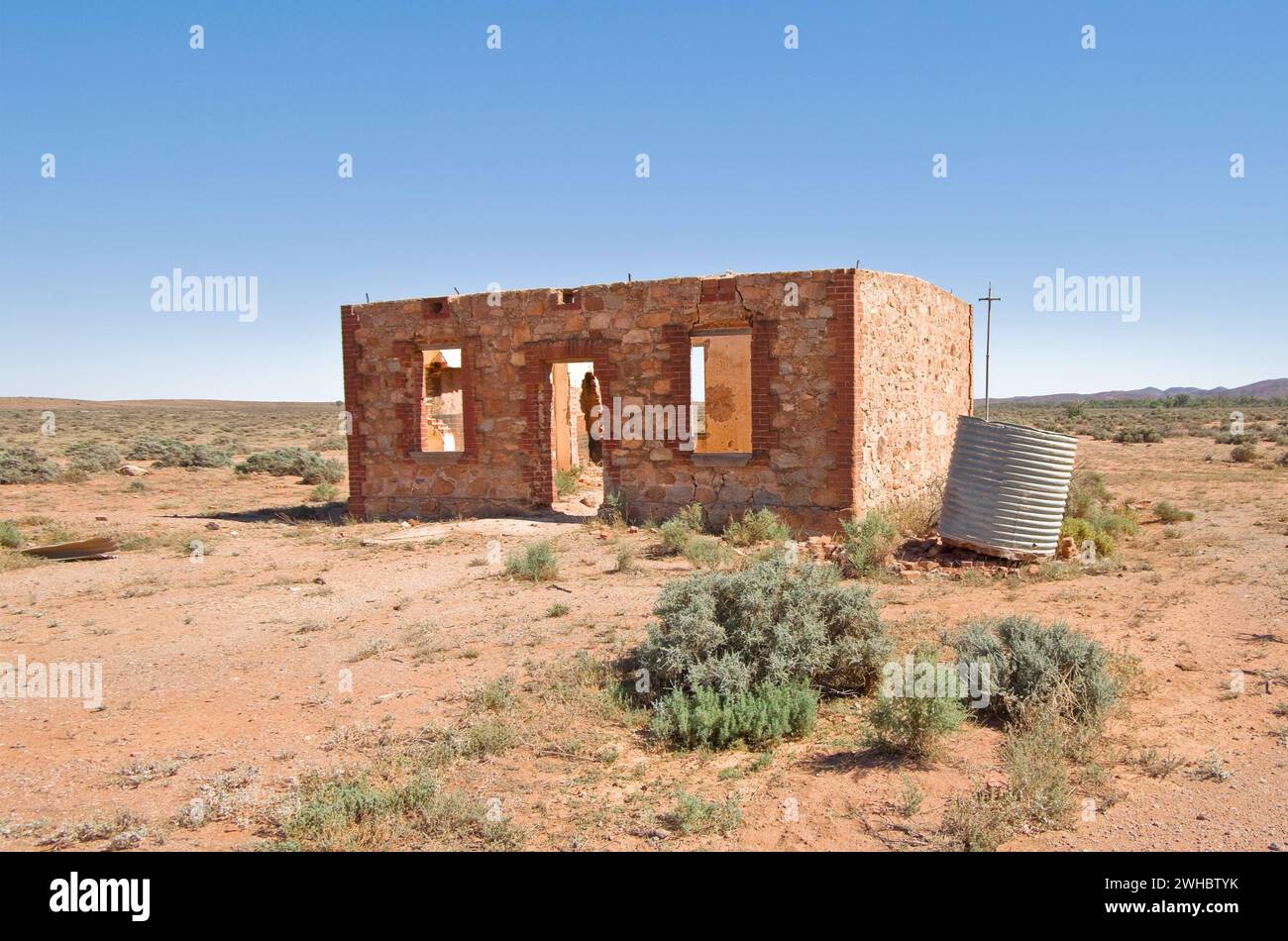 Old ruins in the desert Stock Photo - Alamy