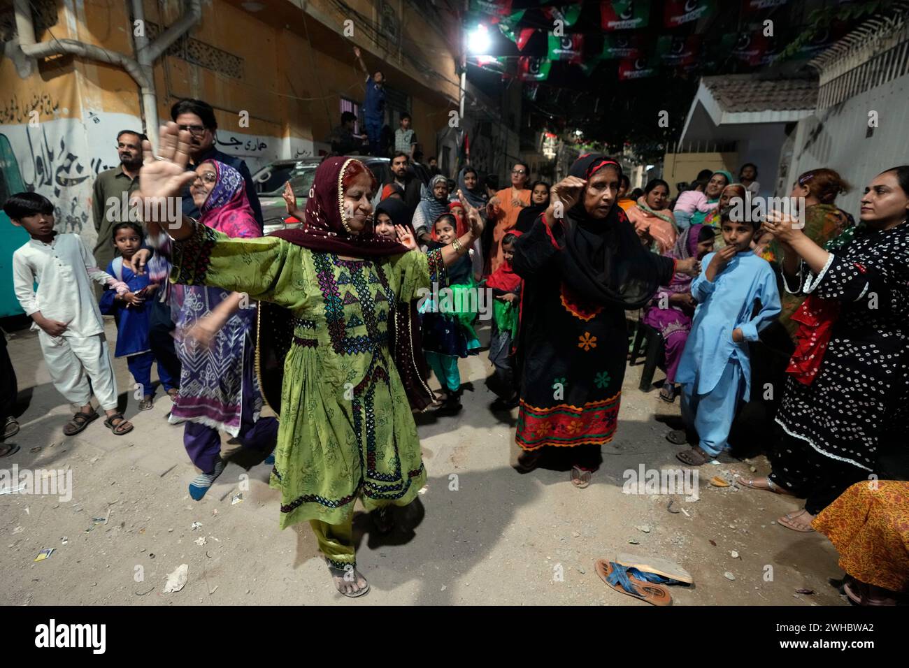 Supporters of Bilawal Bhutto Zardari, Chairman of Pakistan People's ...