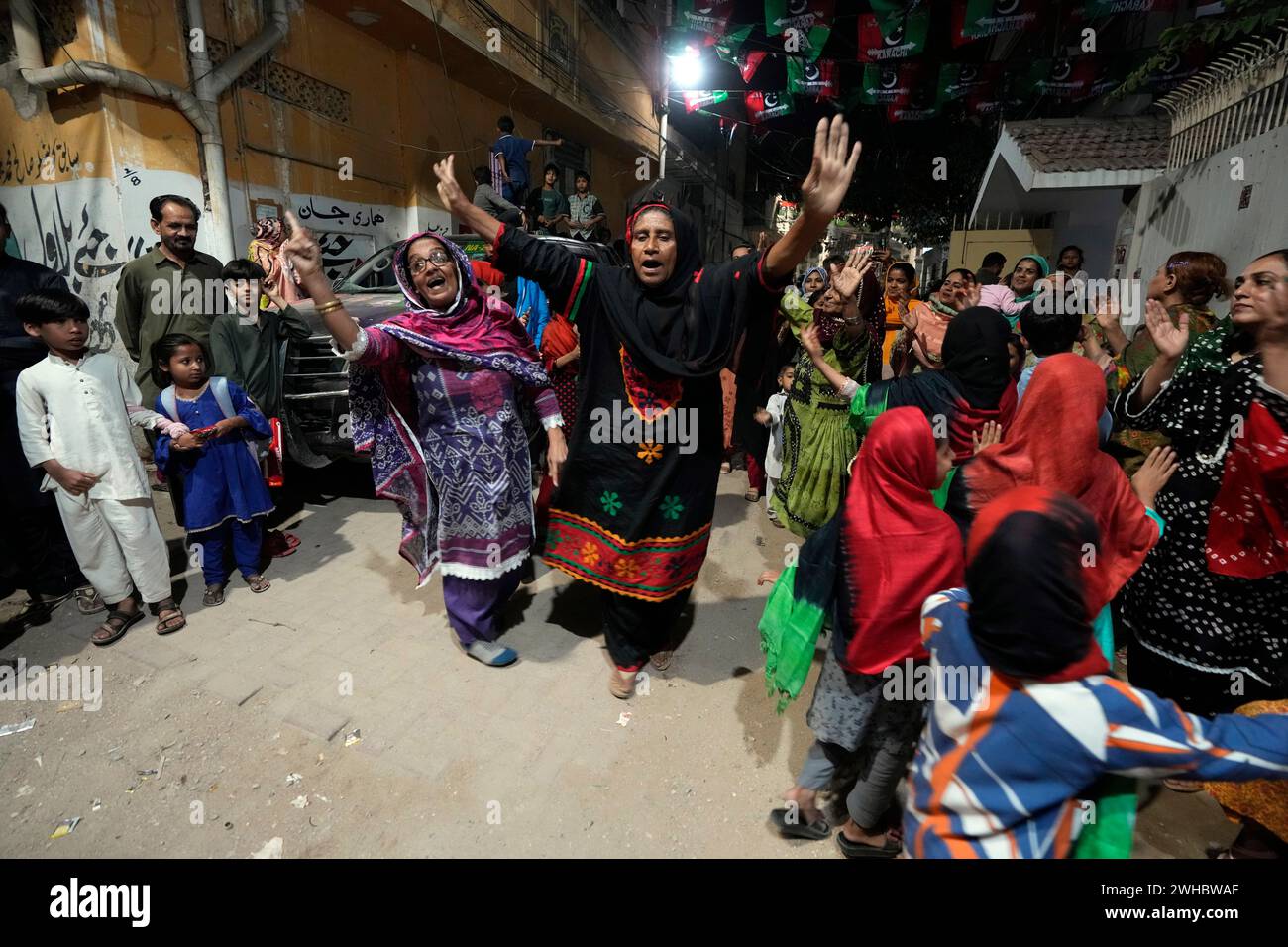 Supporters of Bilawal Bhutto Zardari, Chairman of Pakistan People's ...