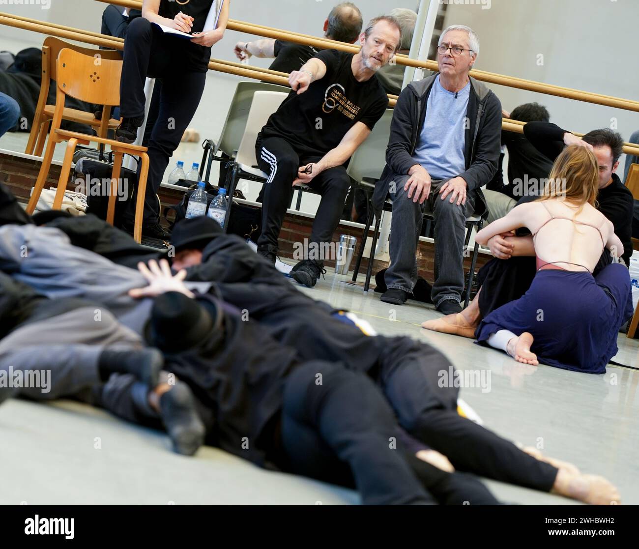 Hamburg, Germany. 09th Feb, 2024. John Neumeier (r), artistic director ...