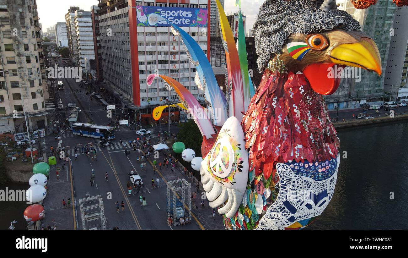 Recife, Brazil. 08th Feb, 2024. The giant Galo da Madrugada finally ...