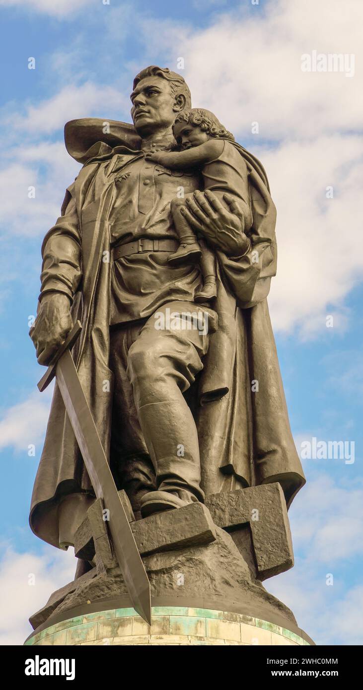 Monument memorial sightseeing berlin hi-res stock photography and ...