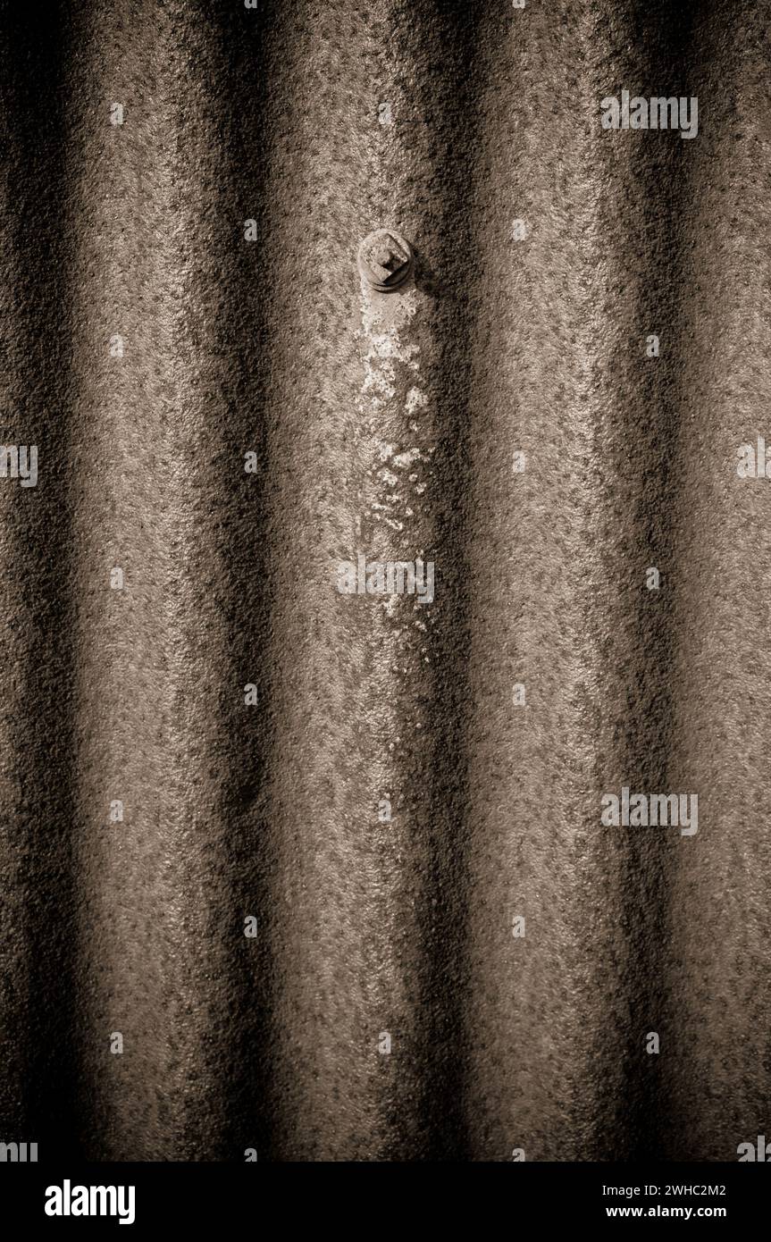 Old rusty tin shed Stock Photo - Alamy