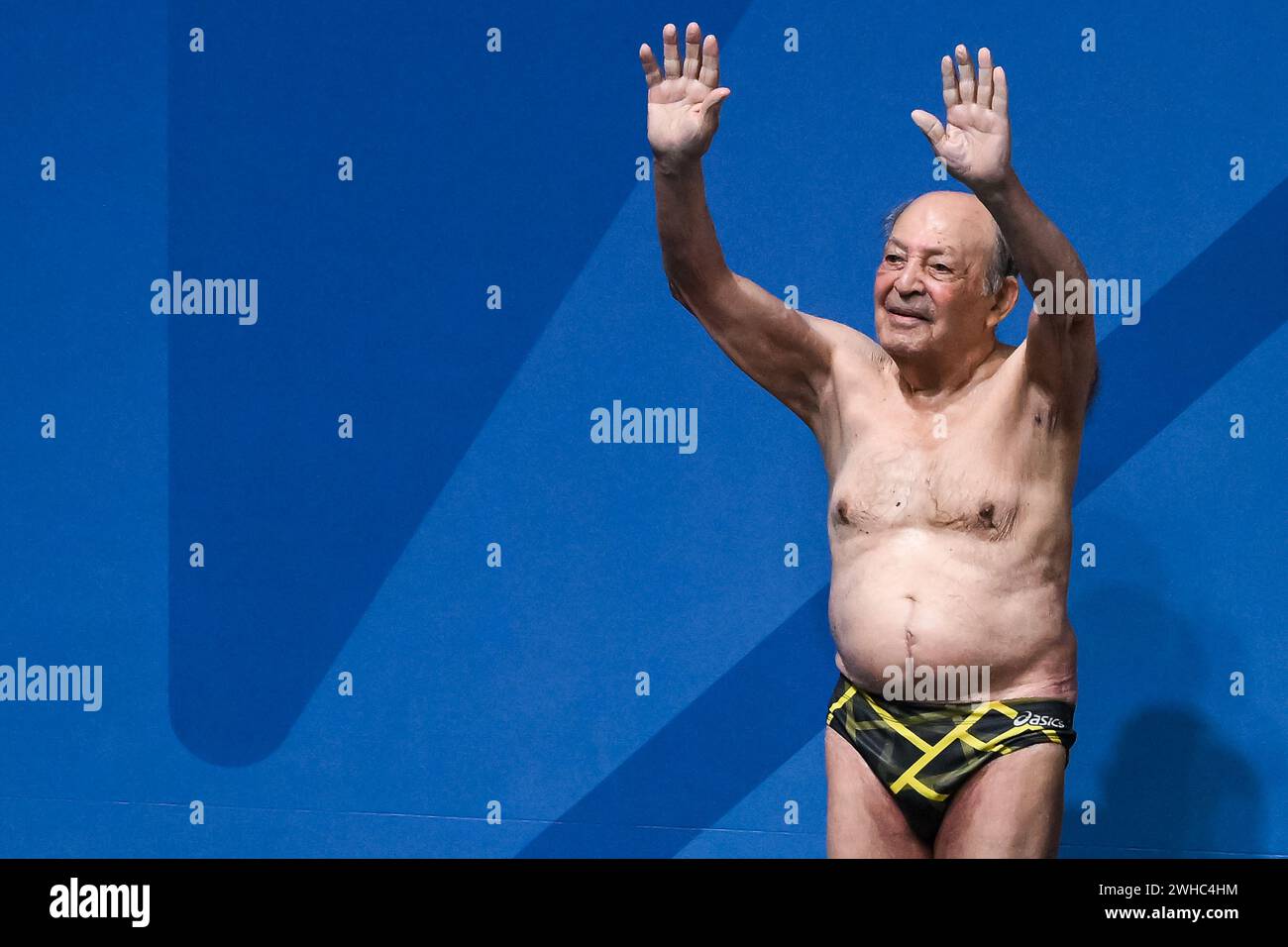 100 year old diver from iran hi-res stock photography and images - Alamy