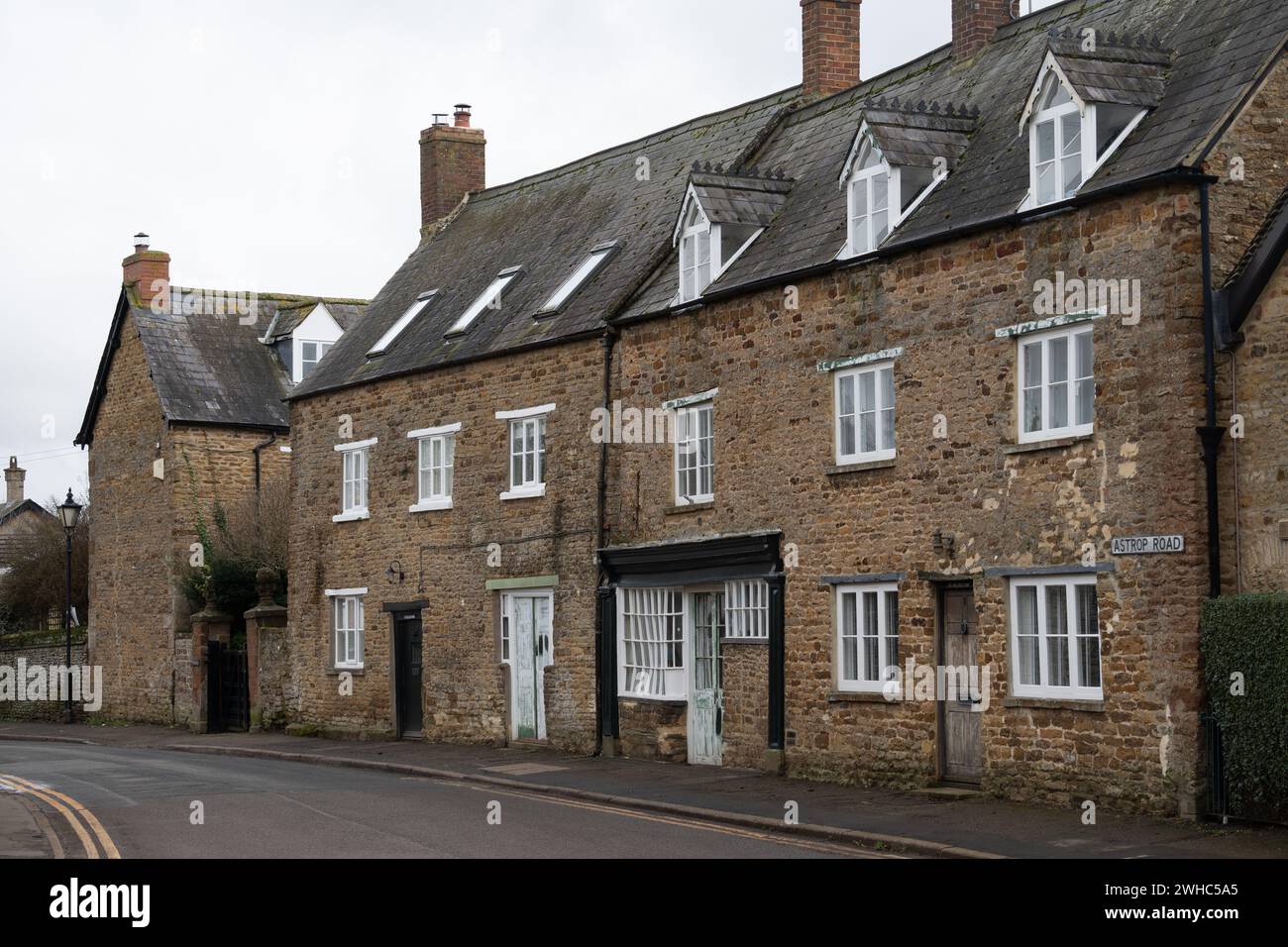 Kings Sutton village, Northamptonshire, England, UK Stock Photo - Alamy
