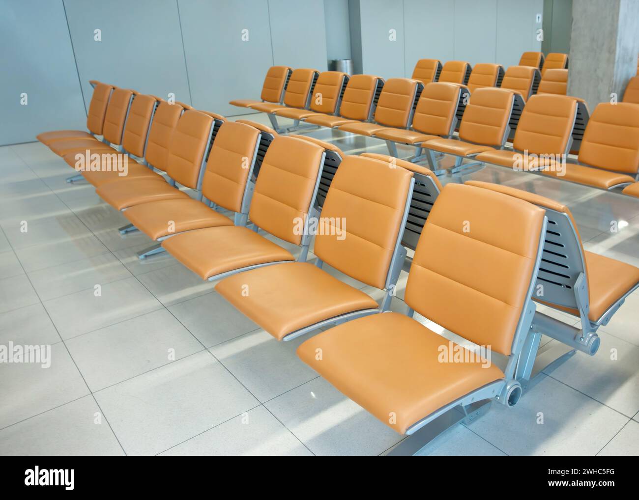 Bus station waiting room hi-res stock photography and images - Alamy