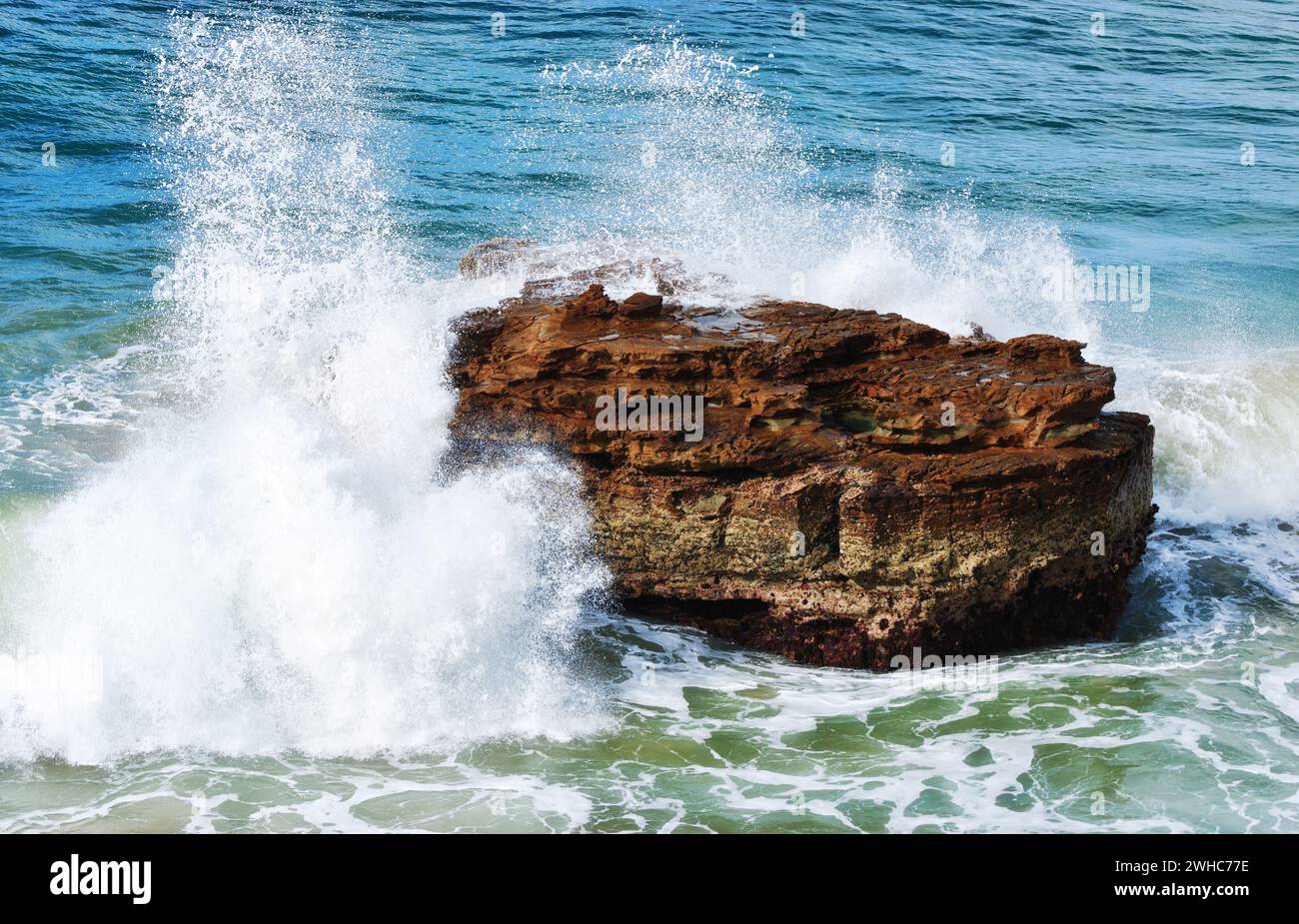 Strong ocean hi-res stock photography and images - Alamy