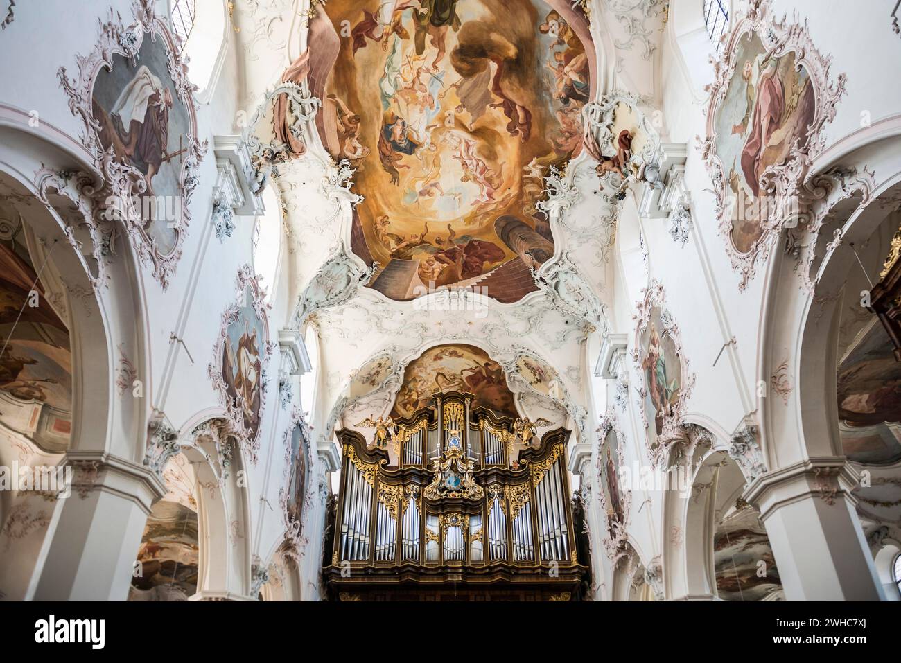 Black pipe organ hi-res stock photography and images - Alamy