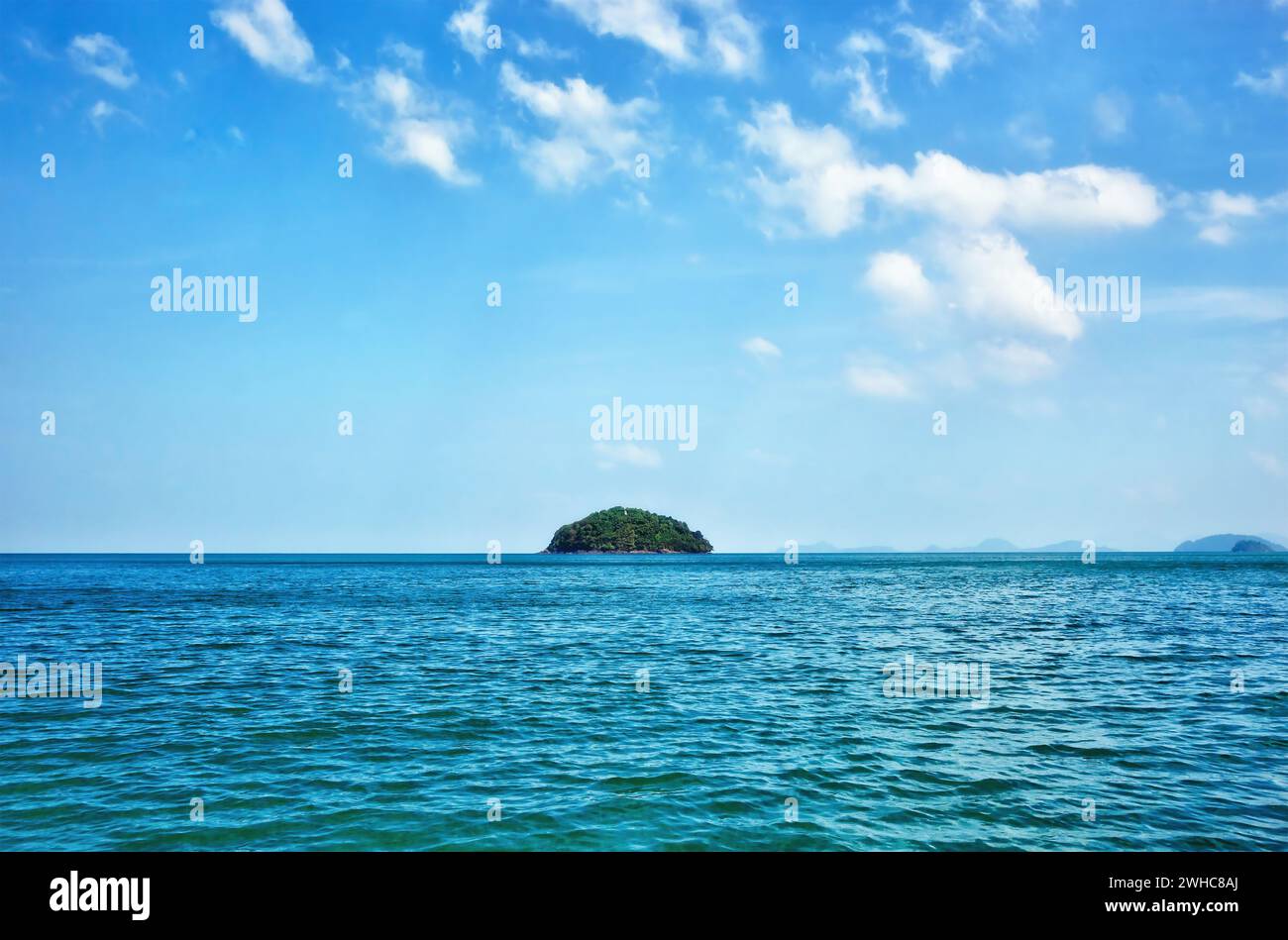 Deserted tropical island Stock Photo - Alamy