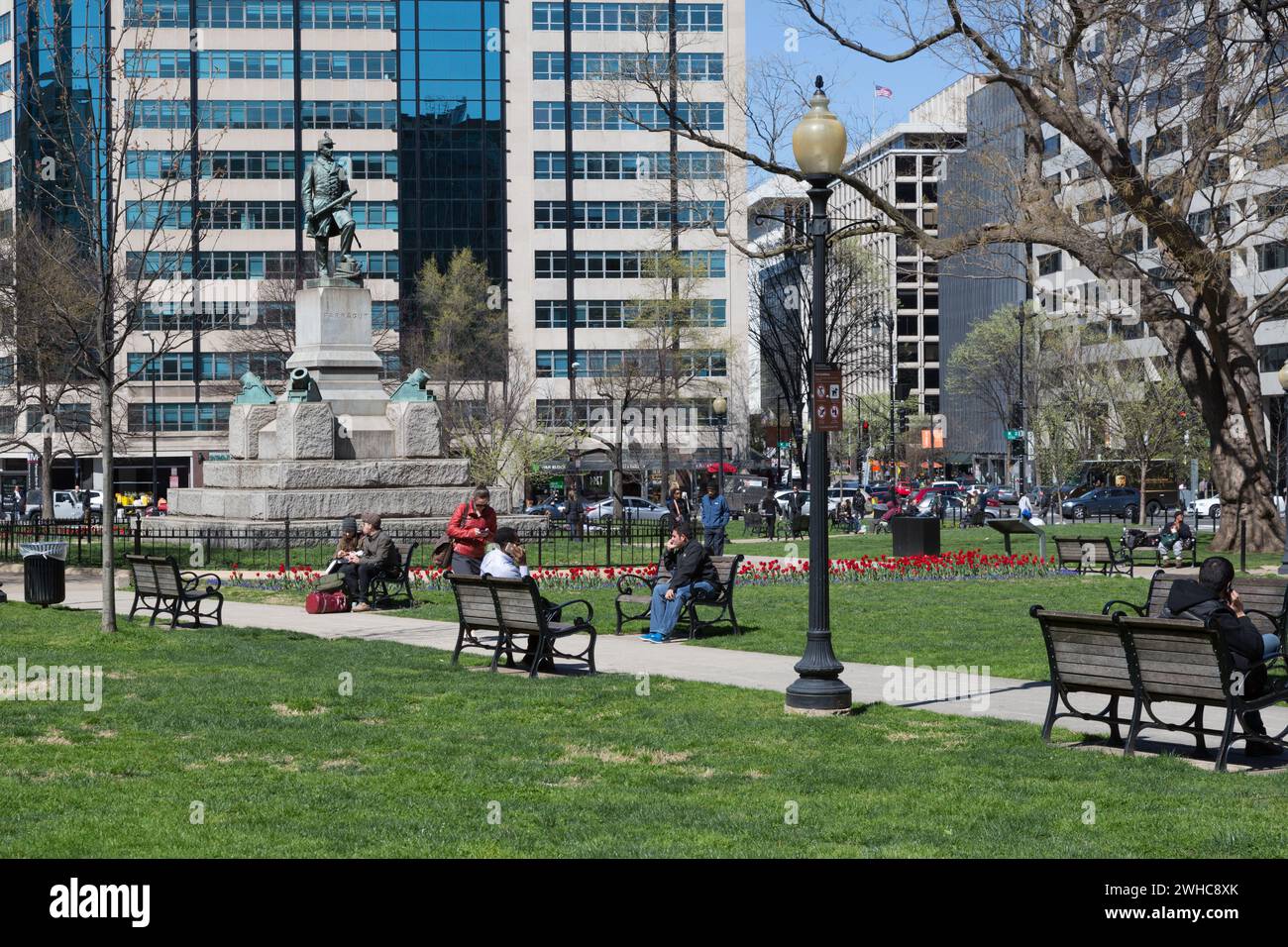 Farragut Square, Washington, D.C. Statue to Admiral David Farragut in ...