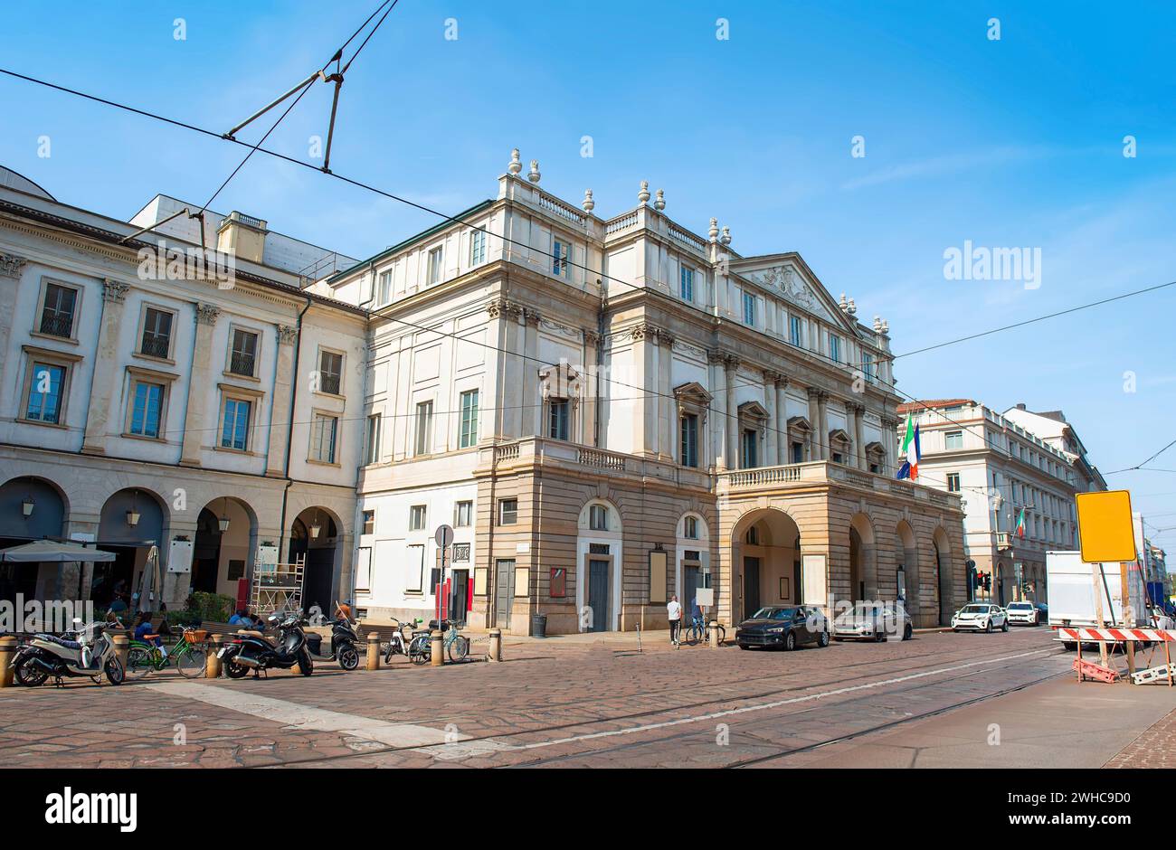 La Scala opera house in Milan old town, Italy Stock Photo - Alamy