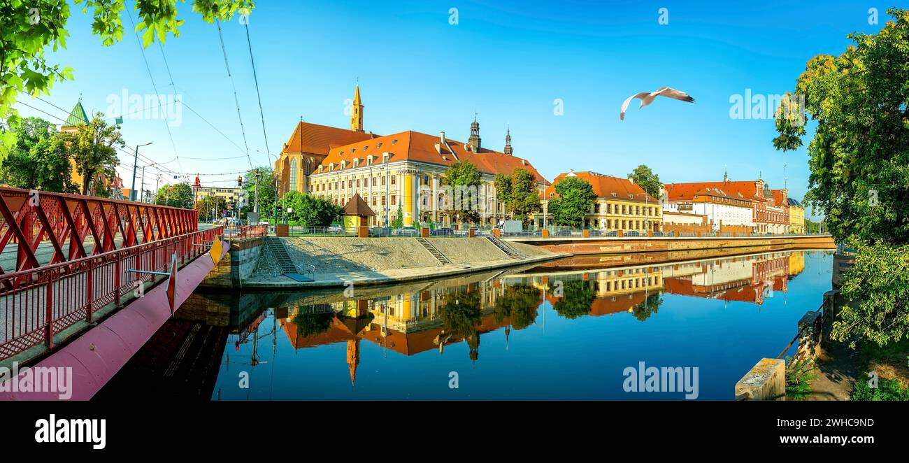 Sand bridge at wyspa piasek island wroclaw hi-res stock photography and ...