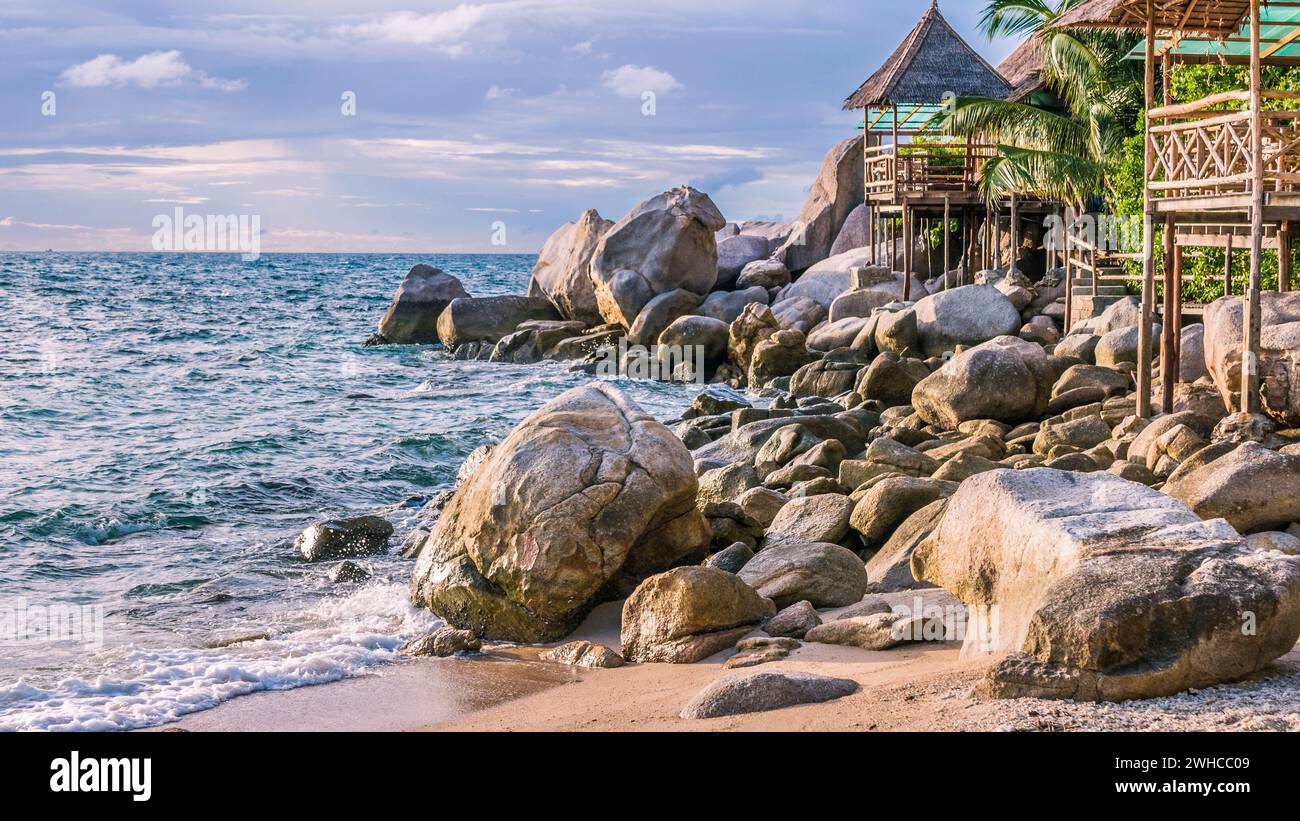 Bamboo hut on the roks over sea on sunset hi-res stock photography and images - Alamy