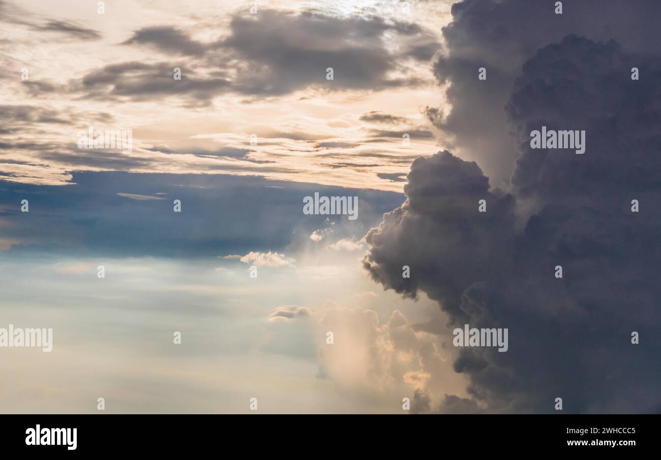 Column formation hi-res stock photography and images - Alamy