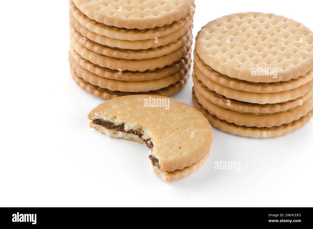 Sandwich biscuits with chocolate filling Stock Photo - Alamy